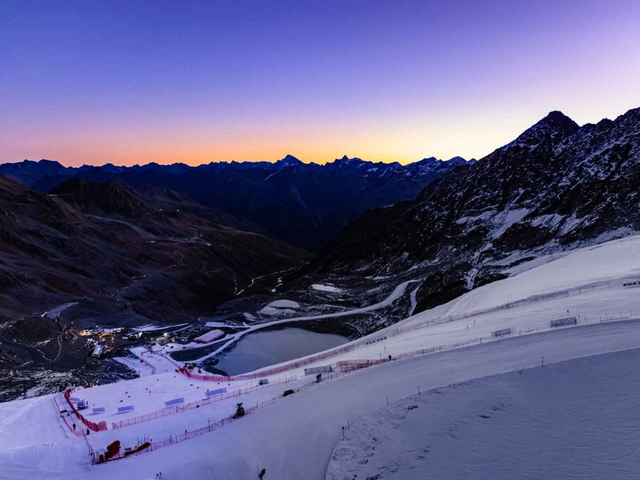 Opening Sölden: il vento ferma la prova in pista del gigante femminile ...