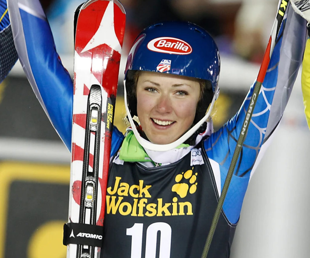 Il "regalo" della "famiglia" Atomic a Mikaela Shiffrin - SciareMag