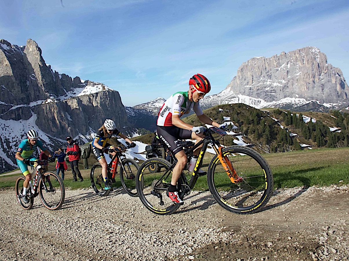 Sabato 17 la BMW HERO Südtirol Dolomites. C'è anche la sfida sulla ...
