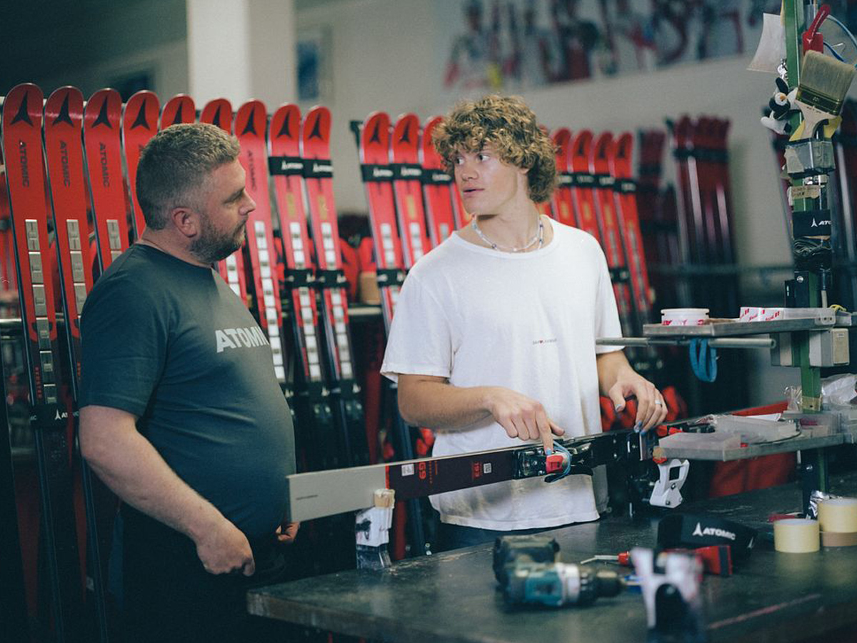 Lucas Braathen prolunga il suo contratto con Atomic per altri quattro ...