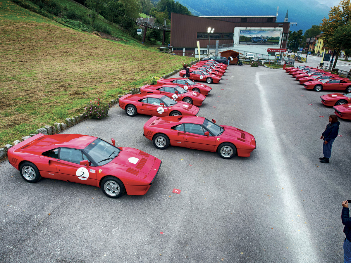 Spettacolo "rosso" a Pinzolo per il Ferrari GTO Legacy Tour 2024 ...